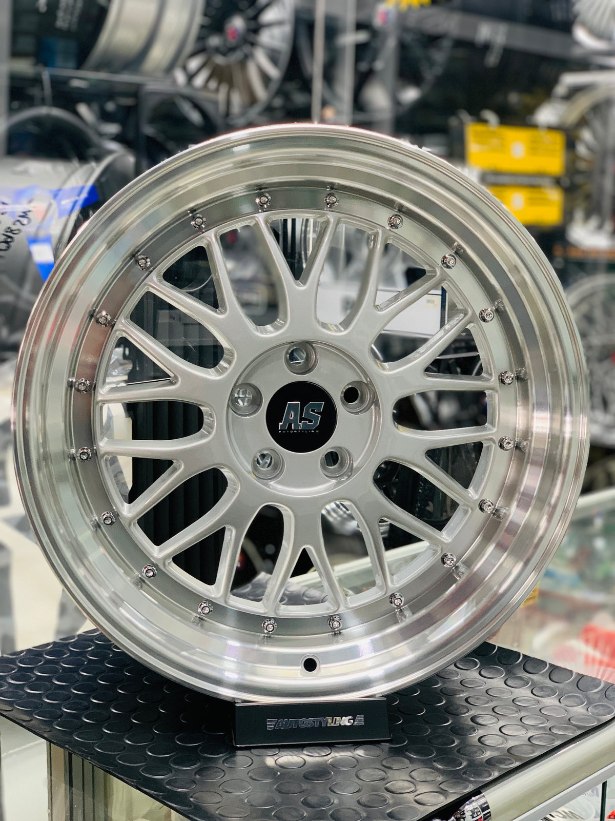 17” AS- LM AW098 5/100 BLACK WHEELS – Autostyling Klerksdorp