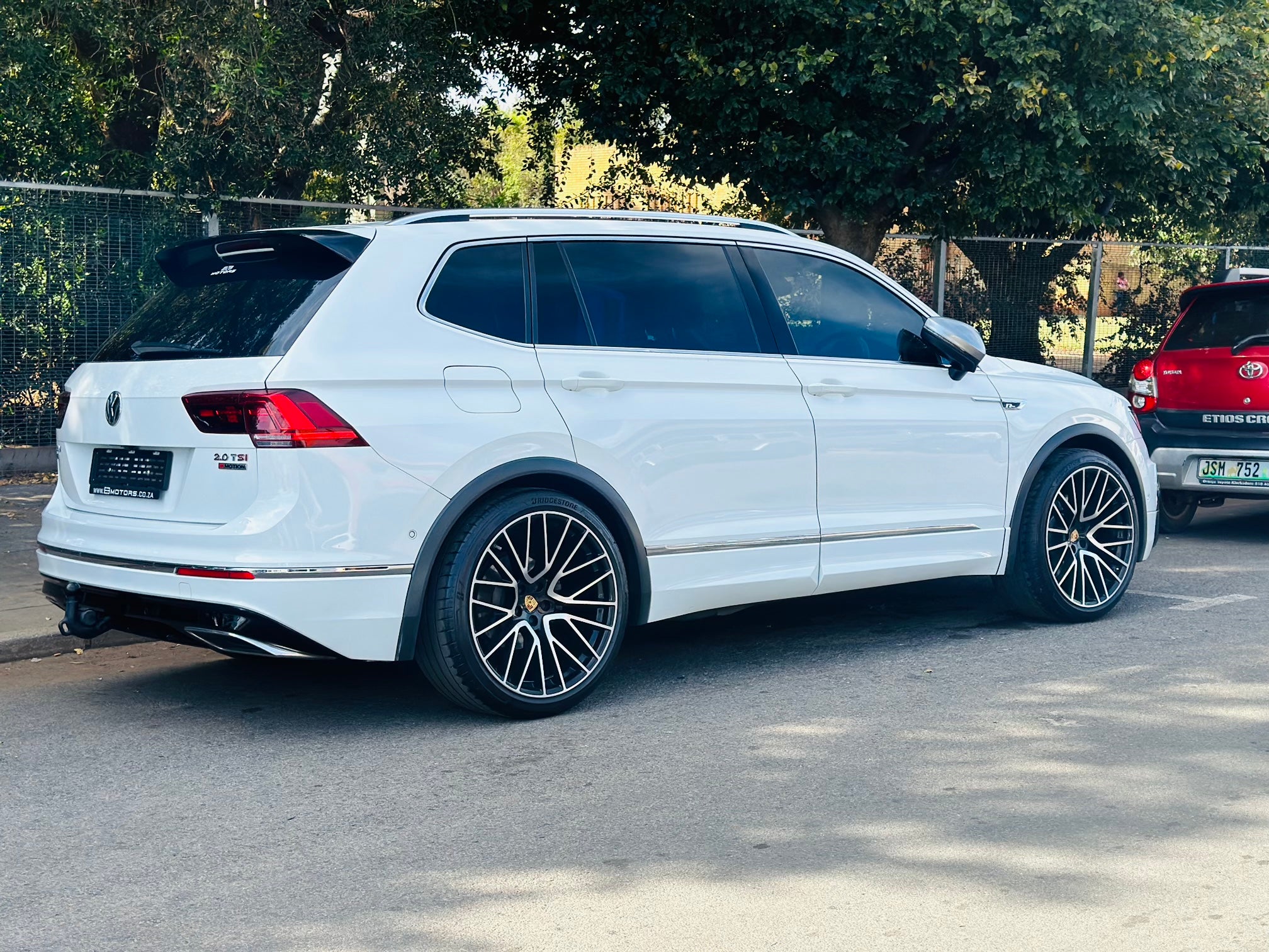 H&R lowering springs VW Tiguan 5N AWD